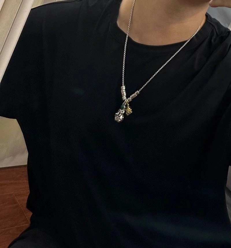 Perfect replica Louis Vuitton Necklaces