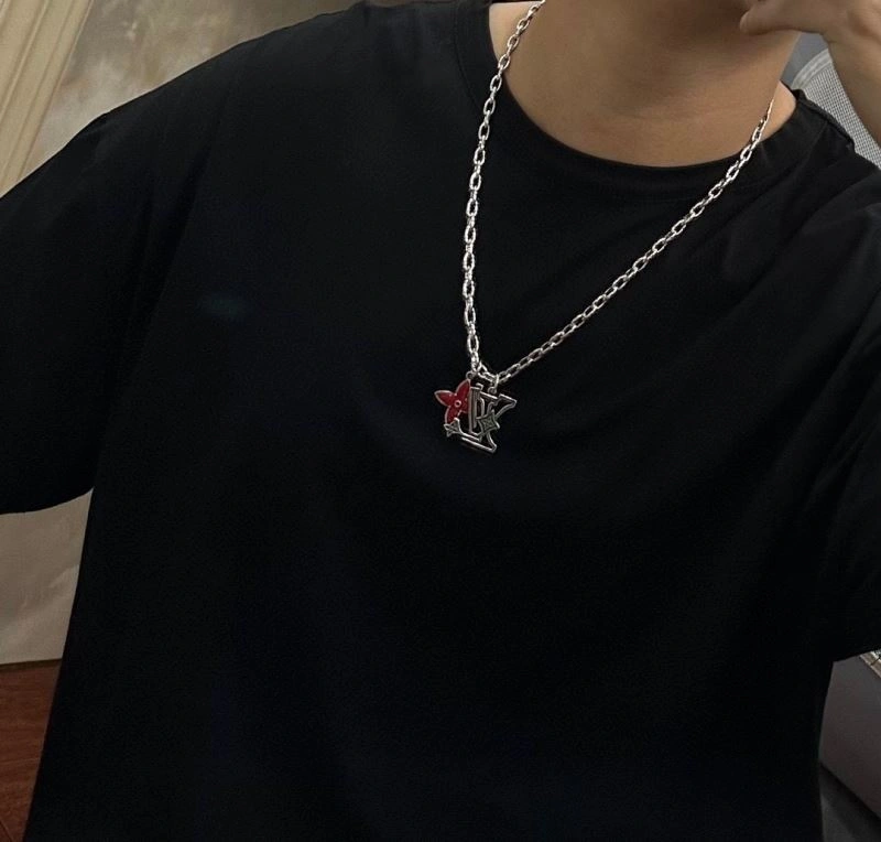 Legit Louis Vuitton Necklaces