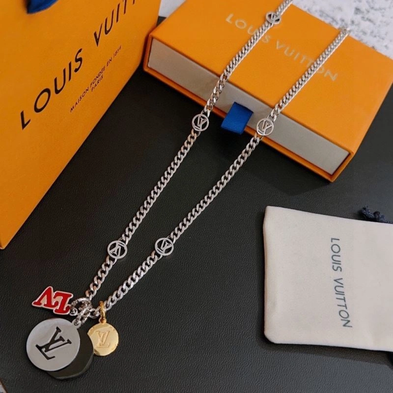 Value-priced Louis Vuitton Necklaces