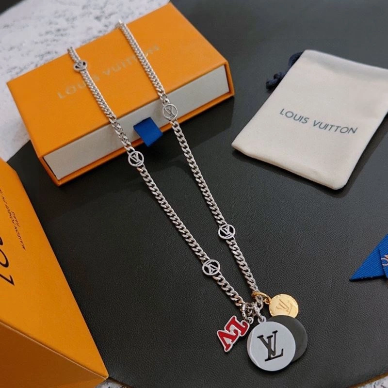 Value-priced Louis Vuitton Necklaces