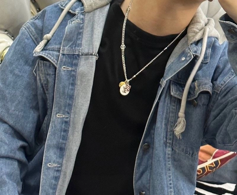 Value-priced Louis Vuitton Necklaces