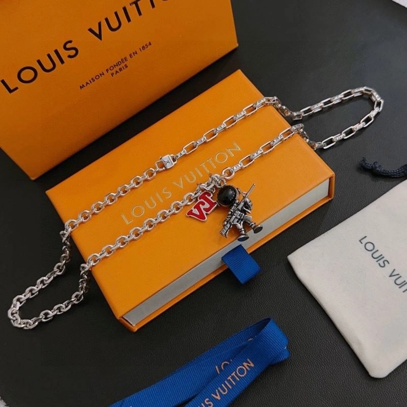 Mirror quality Louis Vuitton Necklaces