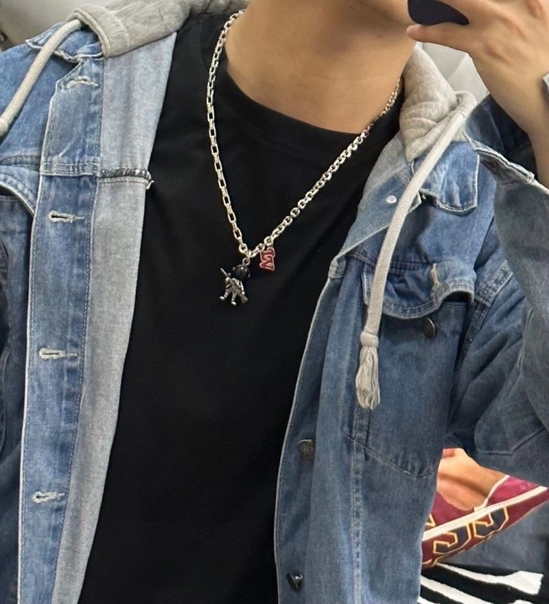 Mirror quality Louis Vuitton Necklaces