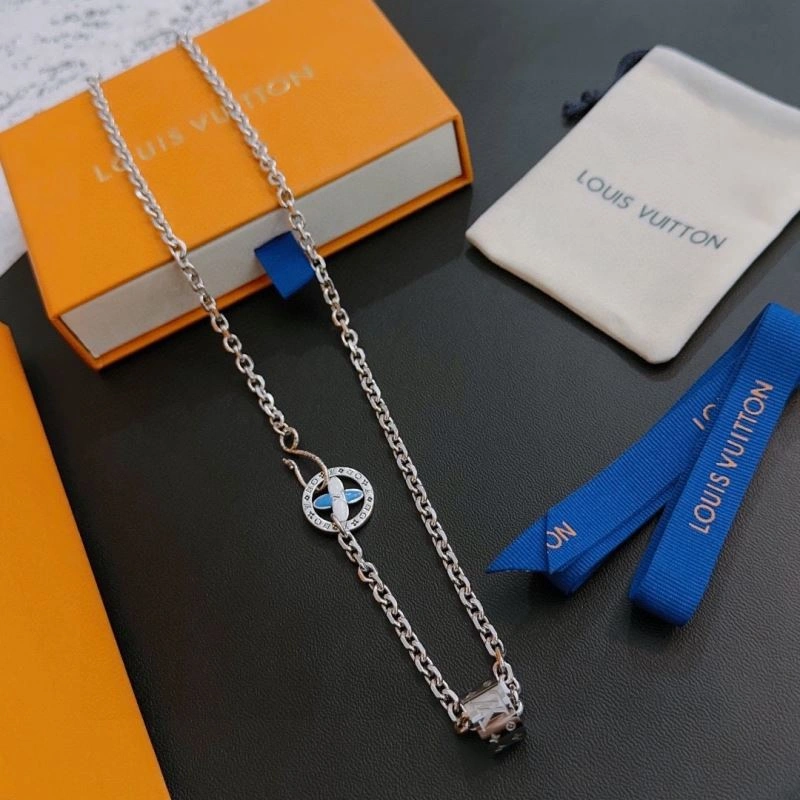 Precise copy Louis Vuitton Necklaces
