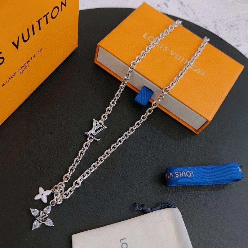 Cut-rate Louis Vuitton Necklaces