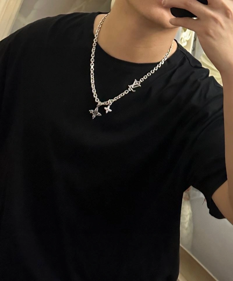 Cut-rate Louis Vuitton Necklaces