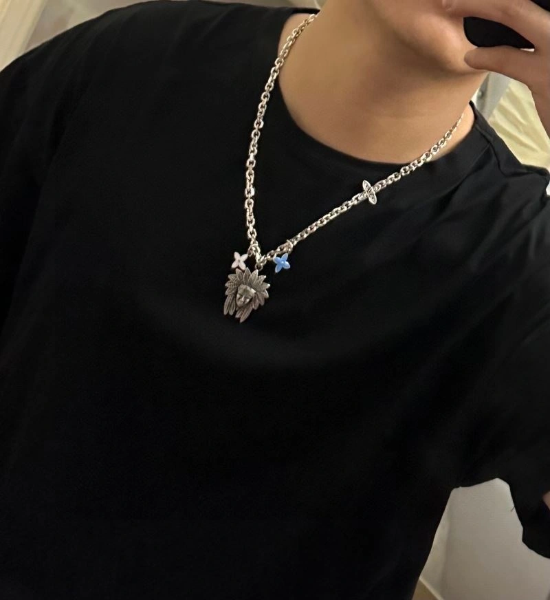 Affordable Louis Vuitton Necklaces