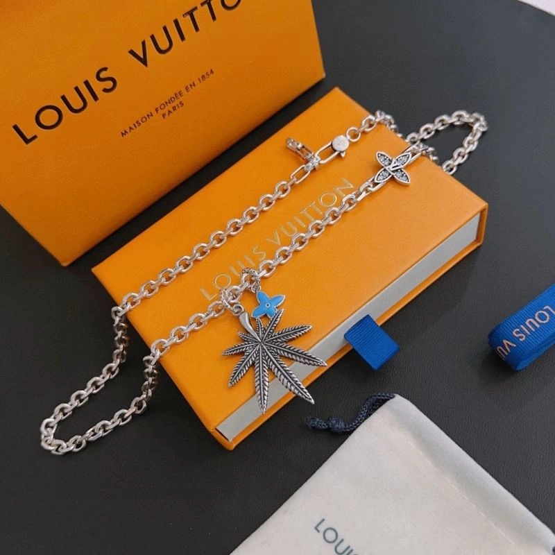 Brand-authenticated Louis Vuitton Necklaces