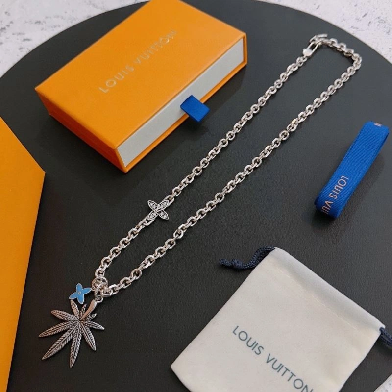 Brand-authenticated Louis Vuitton Necklaces