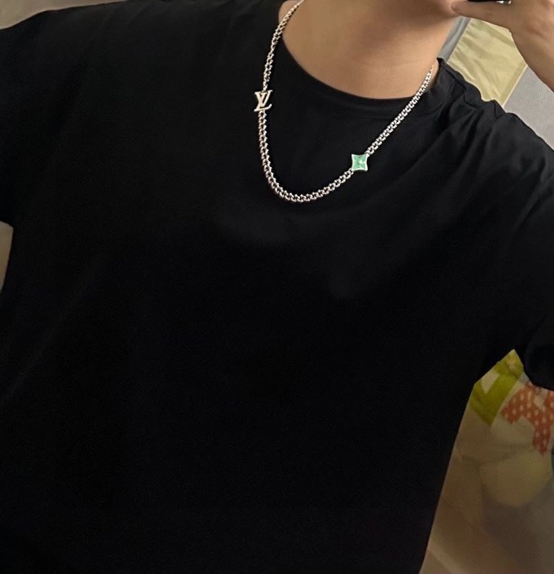 Value-priced Louis Vuitton Necklaces