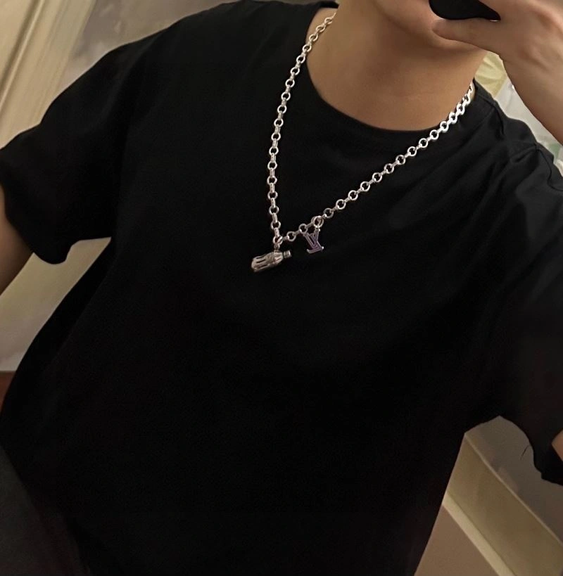 Affordable Louis Vuitton Necklaces