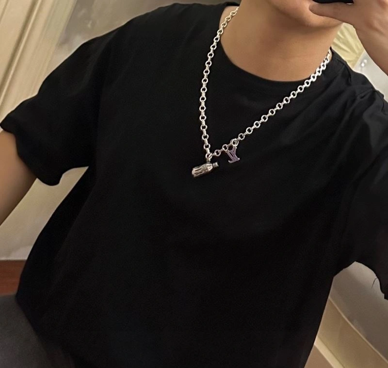 Affordable Louis Vuitton Necklaces