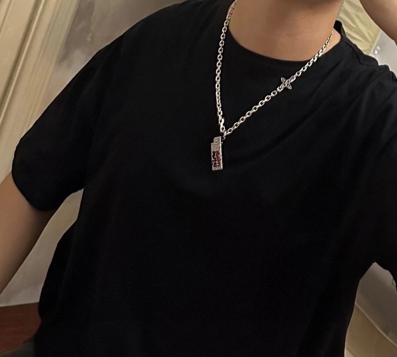 Exact replica Louis Vuitton Necklaces