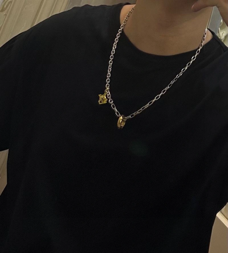 Value-priced Louis Vuitton Necklaces