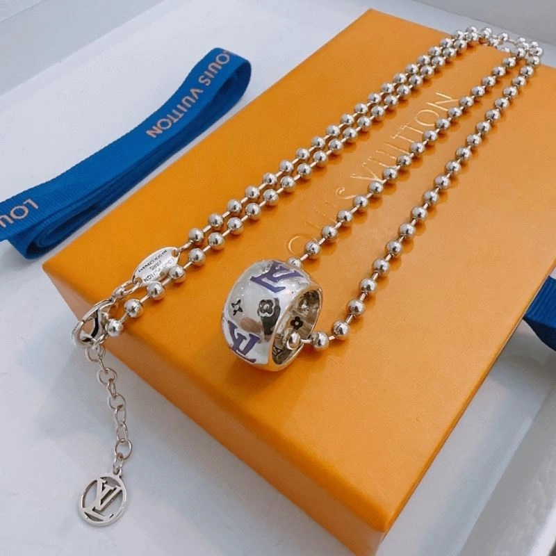 1:1 copy Louis Vuitton Necklaces