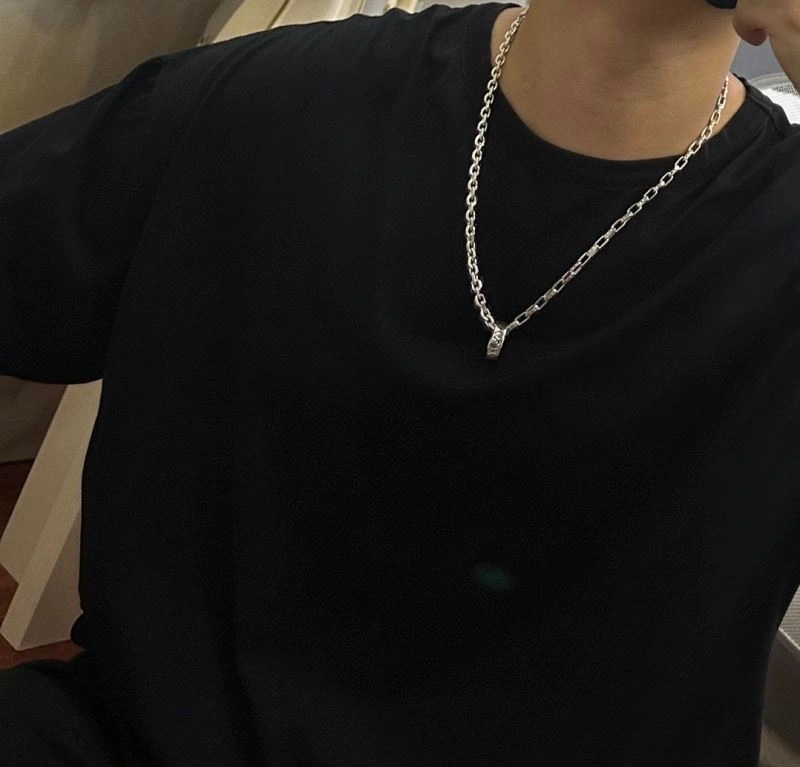 Top mirror Louis Vuitton Necklaces