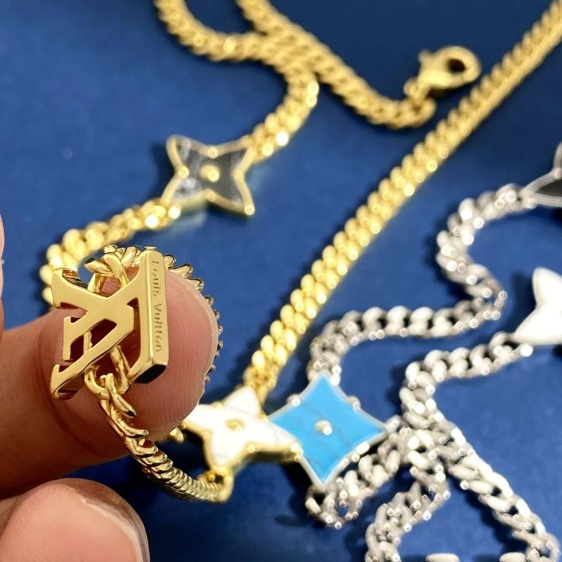 Discounted Louis Vuitton Necklaces