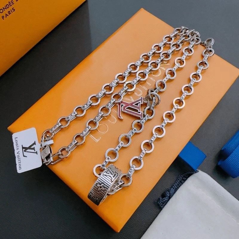 Inexpensive Louis Vuitton Necklaces