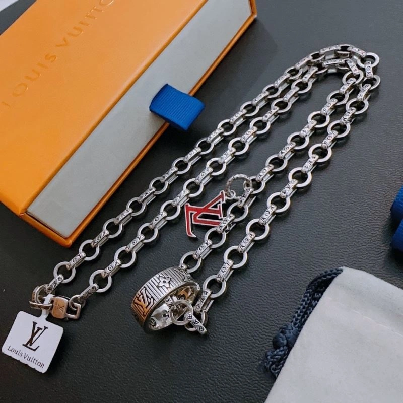 Inexpensive Louis Vuitton Necklaces