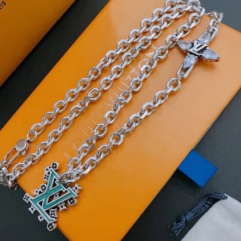 Cut-rate Louis Vuitton Necklaces