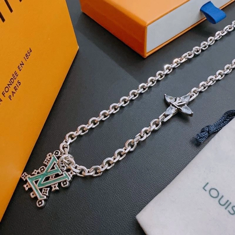 Cut-rate Louis Vuitton Necklaces