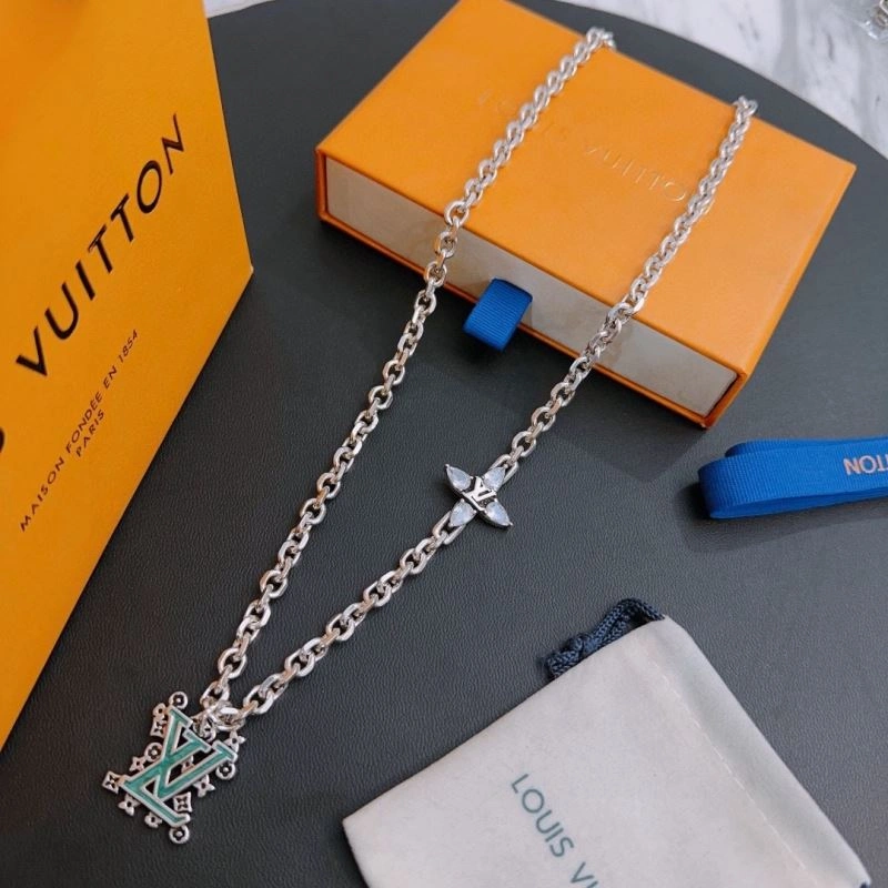 Cut-rate Louis Vuitton Necklaces