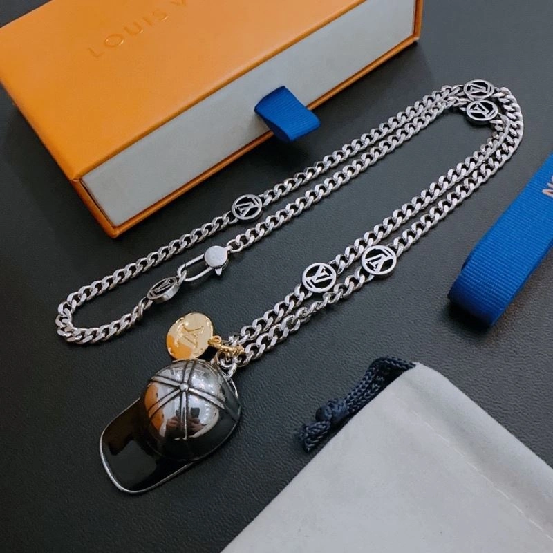Discounted Louis Vuitton Necklaces
