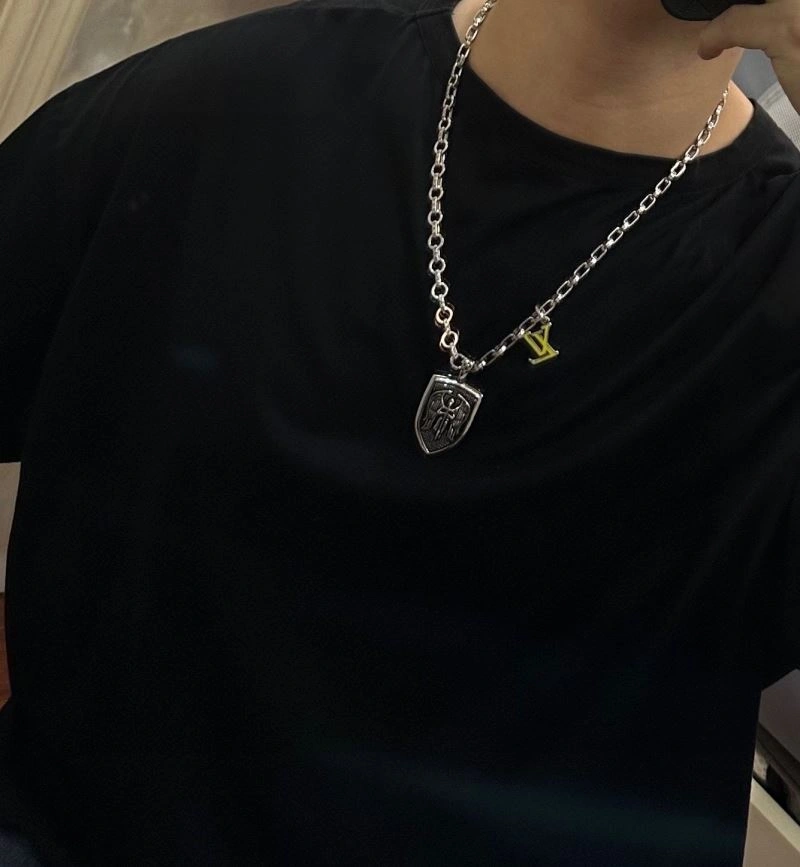 Economical Louis Vuitton Necklaces