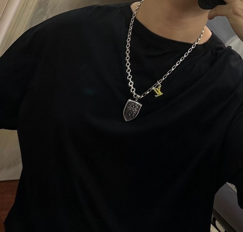 Economical Louis Vuitton Necklaces