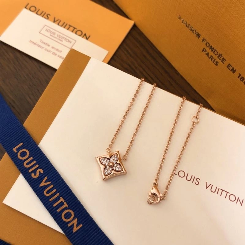 Accurate model Louis Vuitton Necklaces