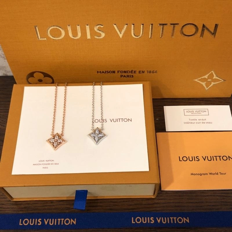 Accurate model Louis Vuitton Necklaces