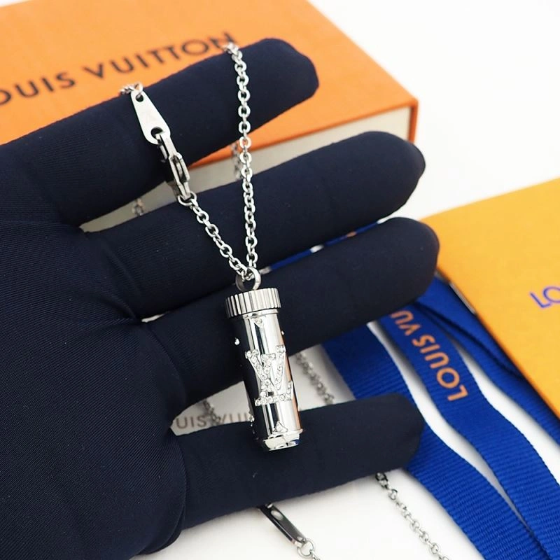 Accurate model Louis Vuitton Necklaces