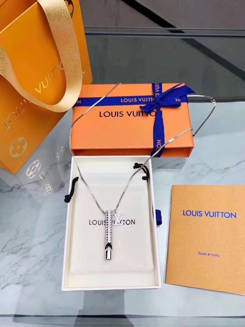 High accuracy Louis Vuitton Necklaces