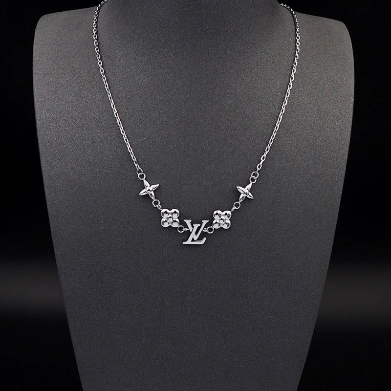 High accuracy Louis Vuitton Necklaces