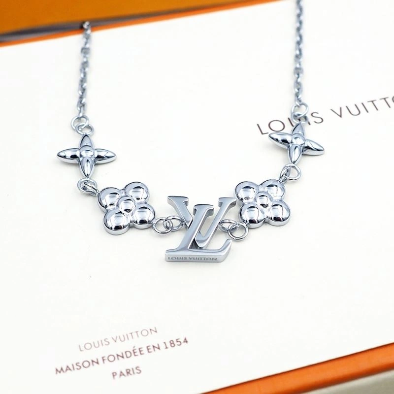 High accuracy Louis Vuitton Necklaces