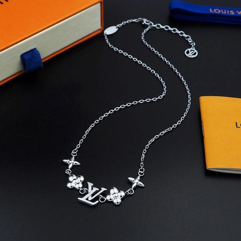 High accuracy Louis Vuitton Necklaces