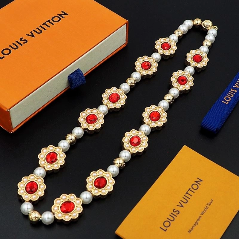 Top mirror Louis Vuitton Necklaces
