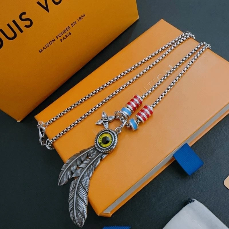 Official Louis Vuitton Necklaces
