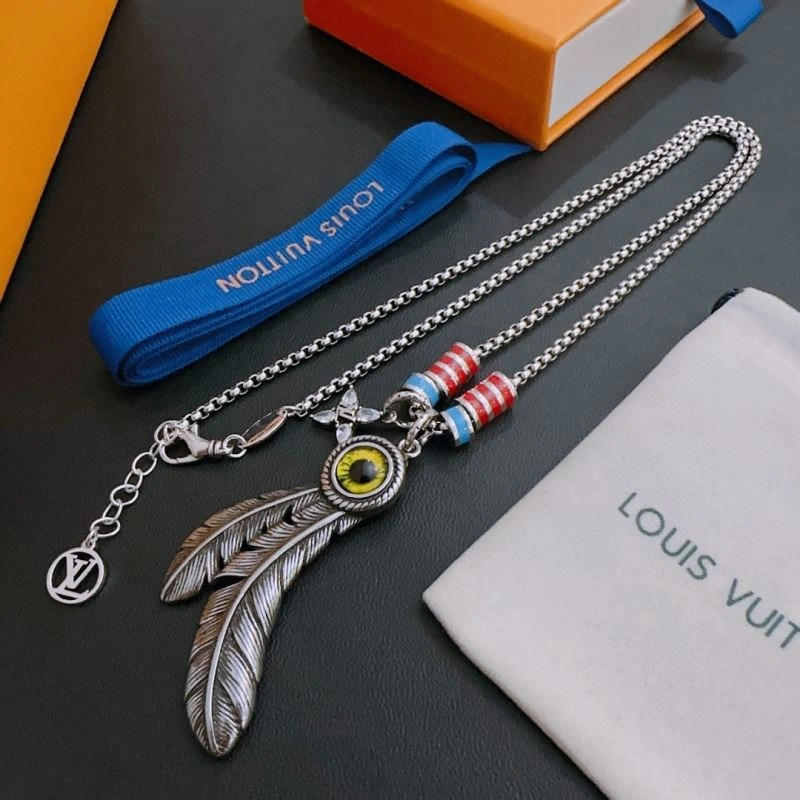 Official Louis Vuitton Necklaces