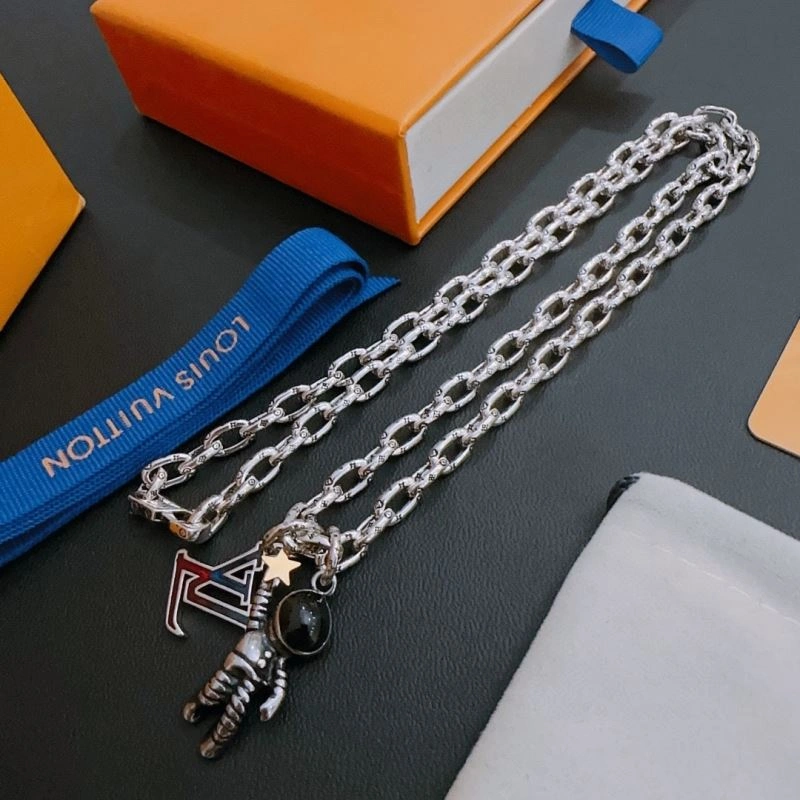 High accuracy Louis Vuitton Necklaces