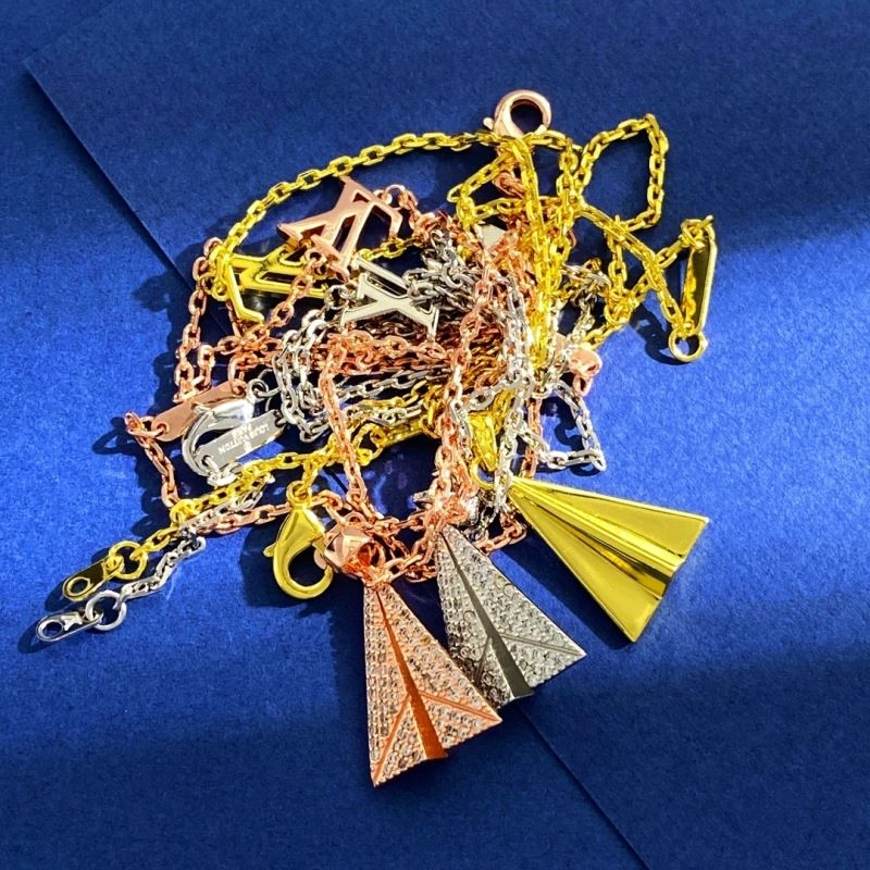 High fidelity Louis Vuitton Necklaces