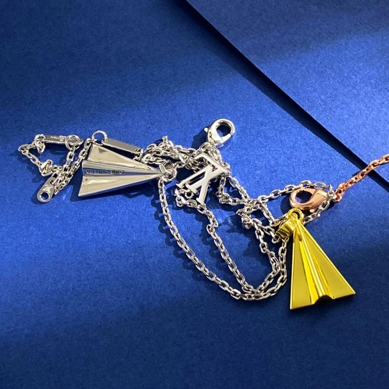 High fidelity Louis Vuitton Necklaces