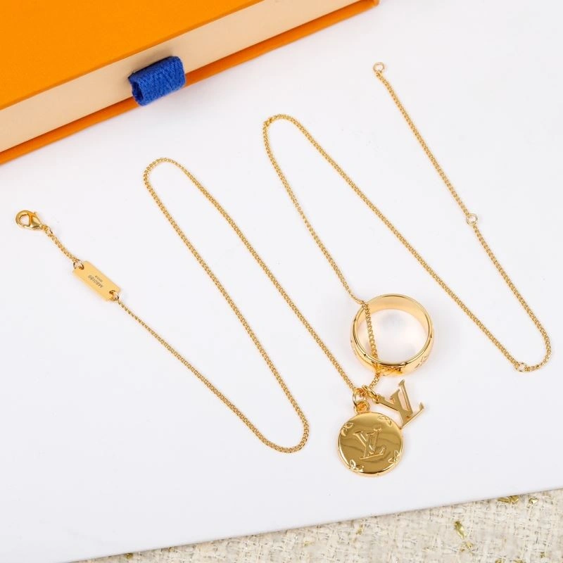 High accuracy Louis Vuitton Necklaces