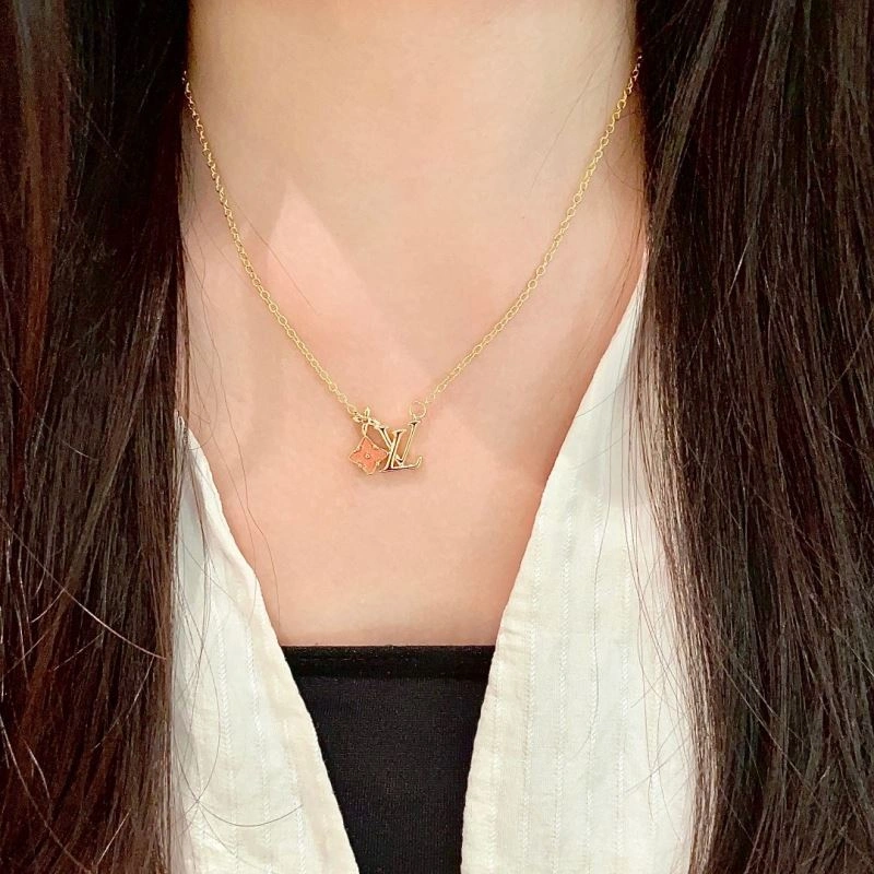 Perfect replica Louis Vuitton Necklaces