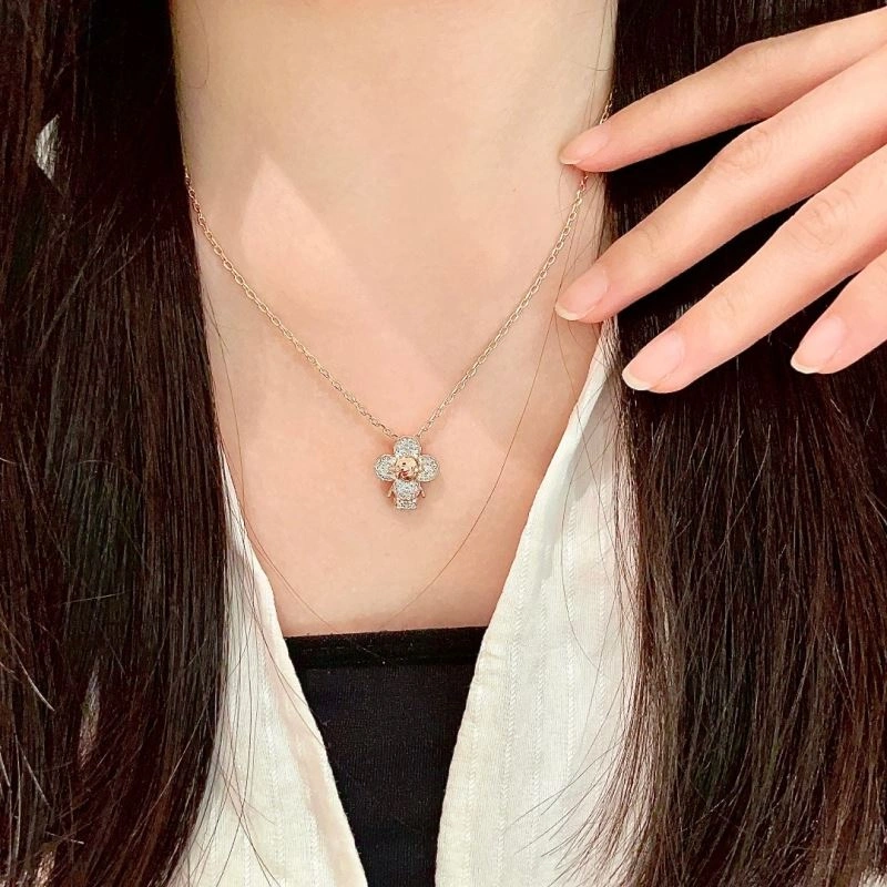 Louis Vuitton Necklaces