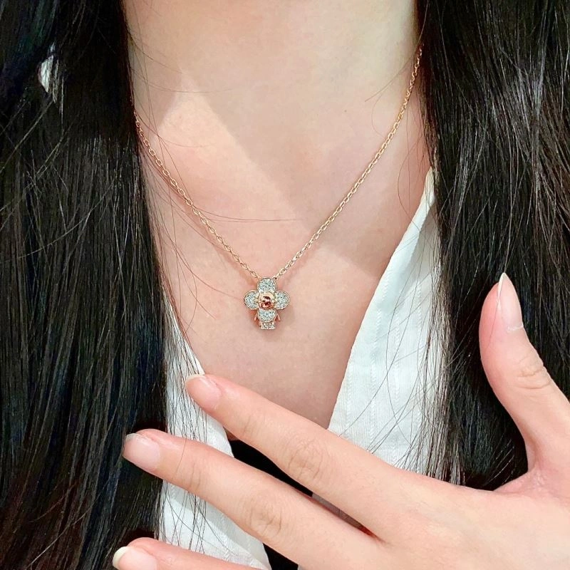 Factory-made Louis Vuitton Necklaces