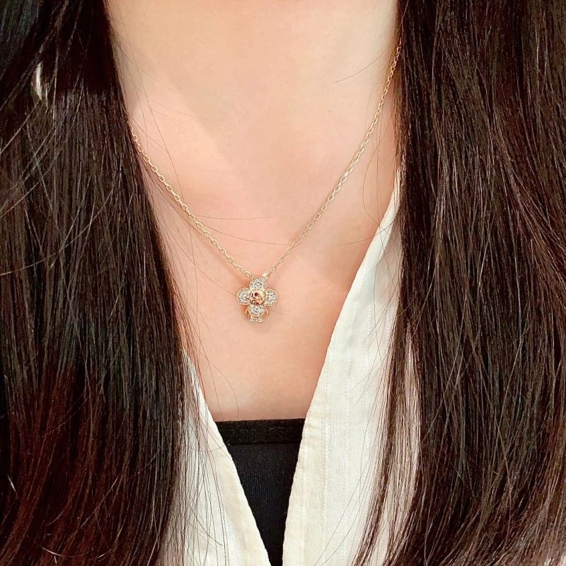 Factory-made Louis Vuitton Necklaces