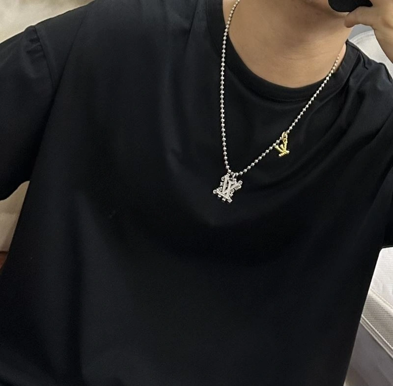 Indistinguishable Louis Vuitton Necklaces