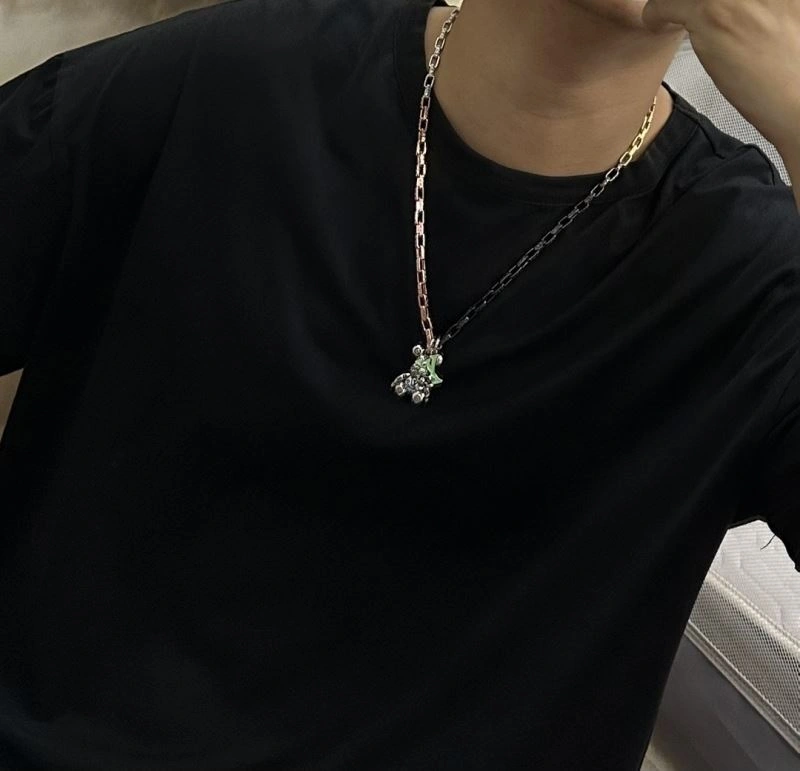 Inexpensive Louis Vuitton Necklaces