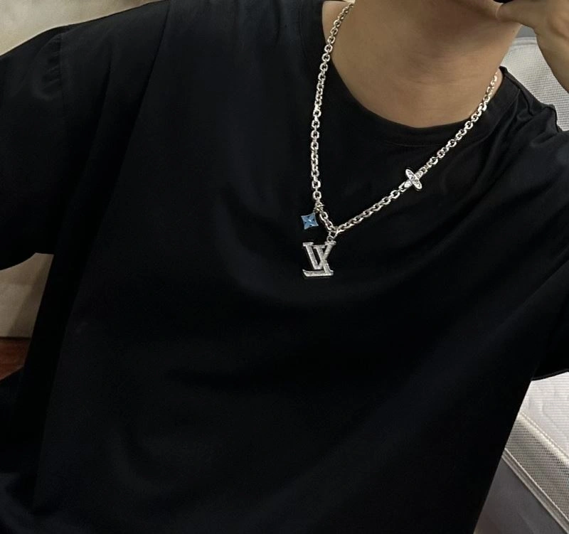 Mirror quality Louis Vuitton Necklaces